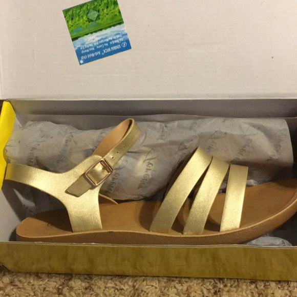 Forever Comfort | Shoes | Sandals | Poshmark